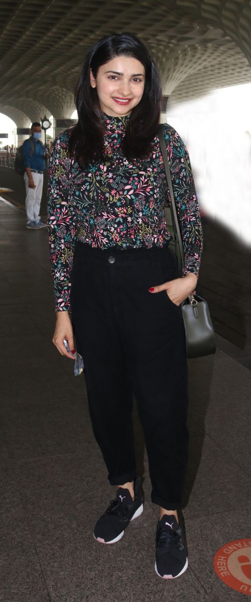 Prachi Desai Jeans